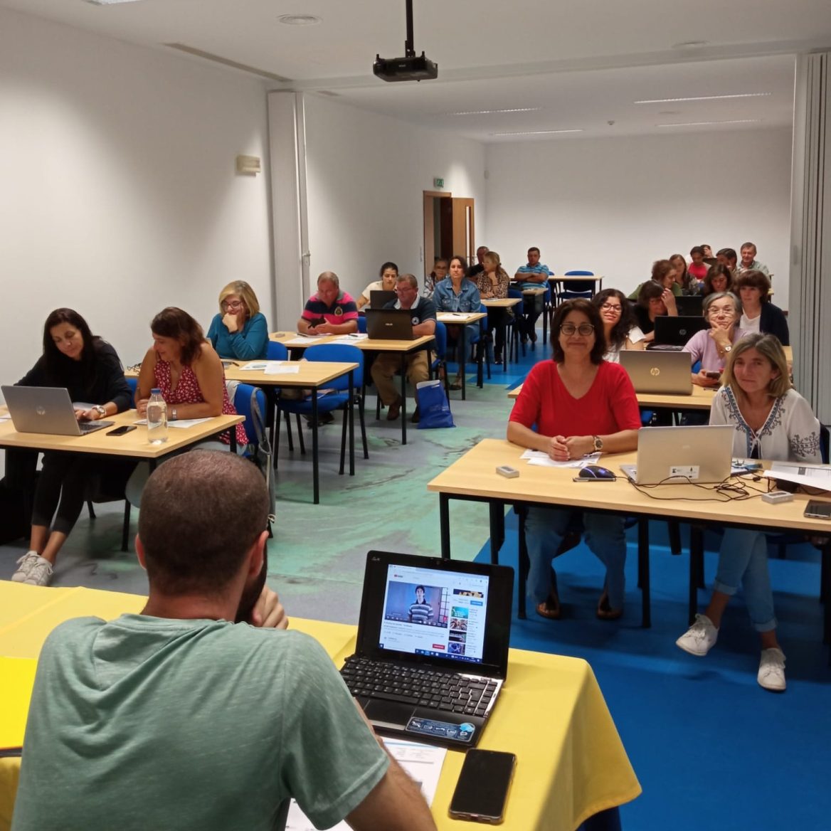 Formação na área de Informática - Vila de Rei - Petroensino - Ensino e ...